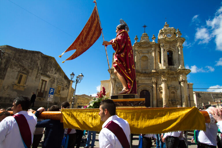 Easter Celebrations Overtake Cities Across Italy | Italian Sons and ...